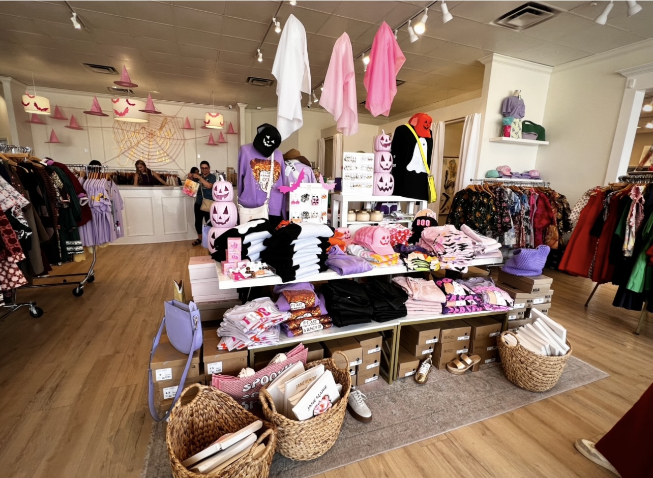 Transition Your Wardrobe & Home into the Fall Season With These Bossier ...